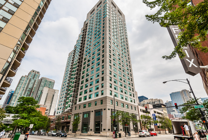 Furnished housing at West 77, Chicago, Illinois | Interim Homes