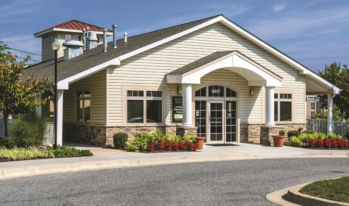 Furnished housing at The Apartments at Bonnie Ridge, Baltimore ...