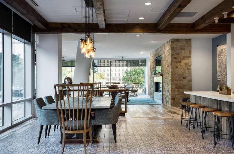 Lakehouse Apartments in Columbia | Interim Homes